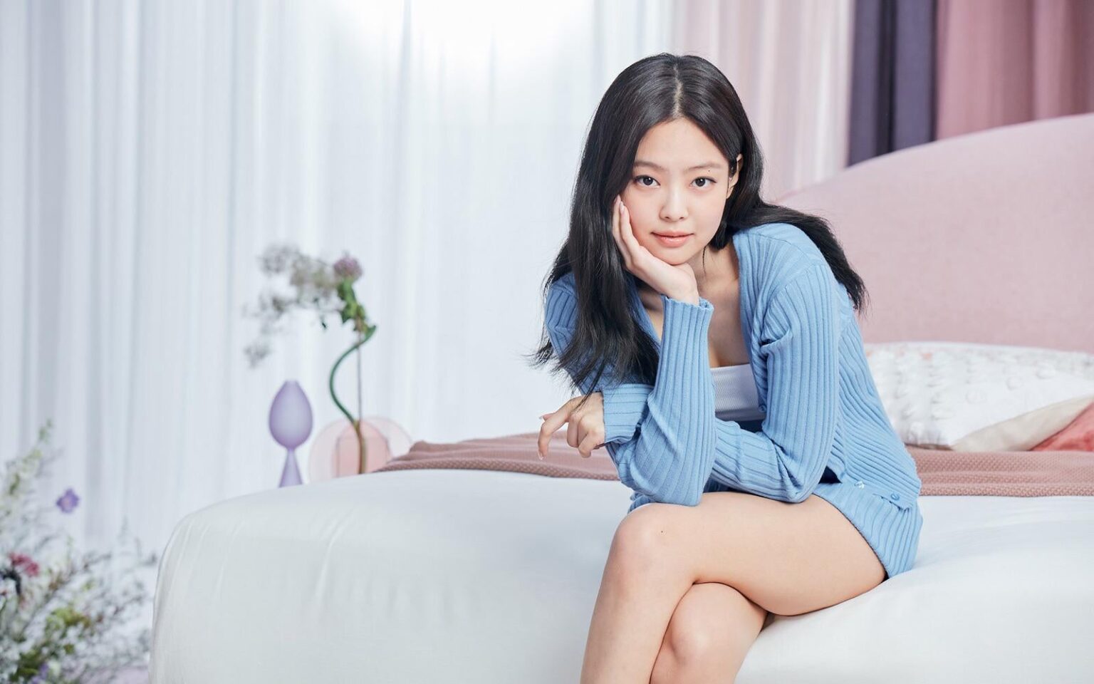 JENNIE x ACE BED – BLACKPINK CAFÉ