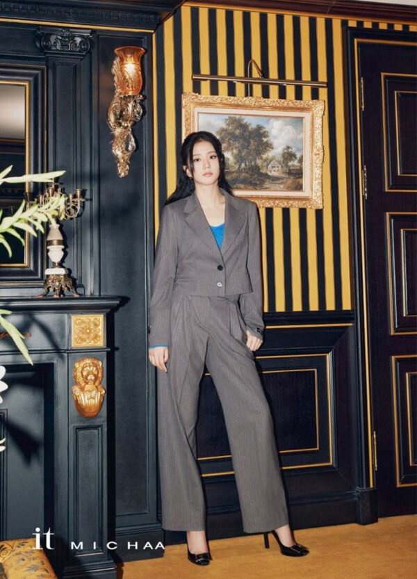 JISOO x itMICHAA FW21 “Time Traveler” – BLACKPINK CAFÉ