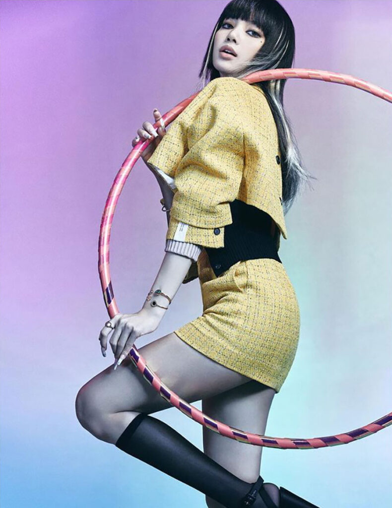 LISA for W Korea August 2021 – BLACKPINK CAFÉ