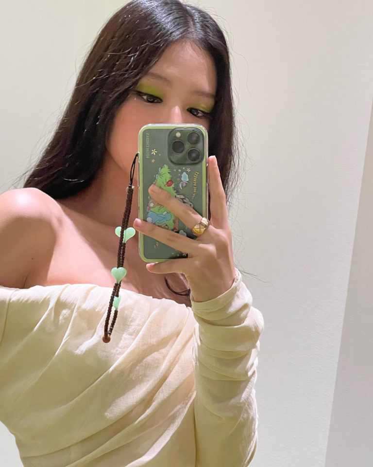 JENNIE at the Tamburins Perfume Exhibition in Seoul – BLACKPINK CAFÉ