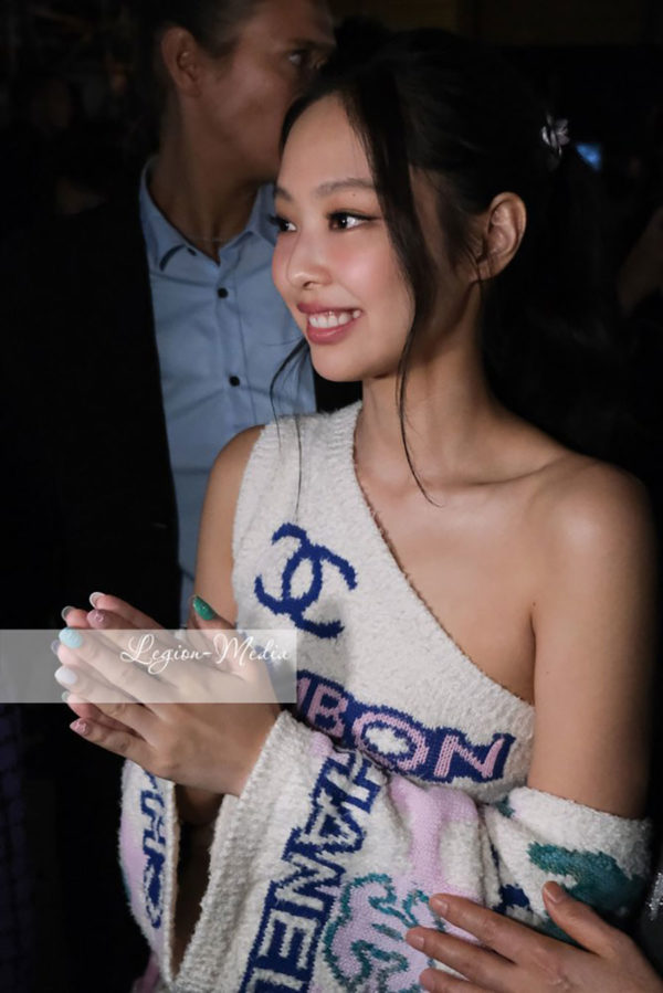 JENNIE at the Chanel SS23 Paris Fashion Week – BLACKPINK CAFÉ