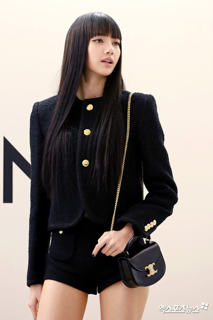 LISA at CELINE’s Pop-Up Store in Seoul – BLACKPINK CAFÉ