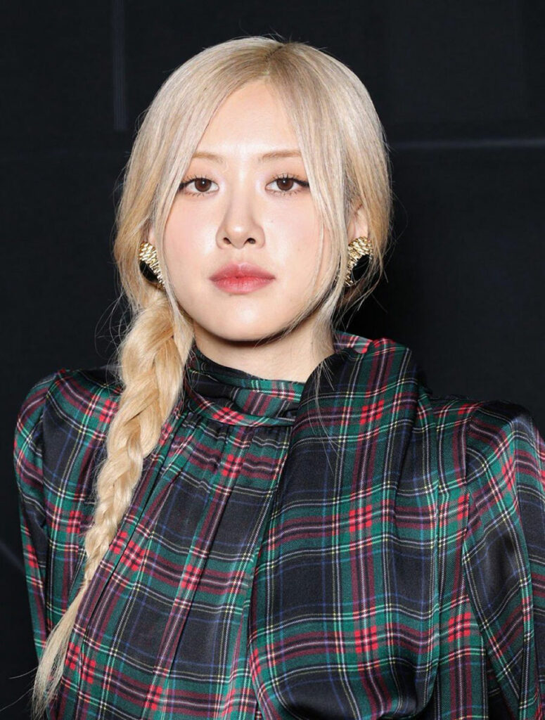 ROSÉ at the Yves Saint Laurent “Women’s Summer 24 Collection” Show in ...
