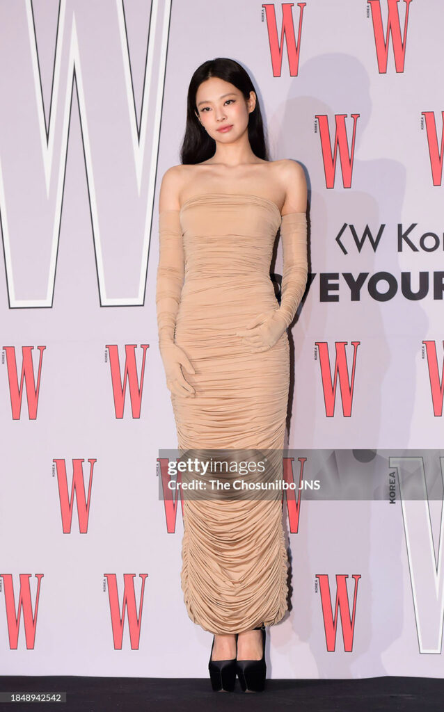 JENNIE Was Chosen as the “Influencer of the Year” at the 2023 W Korea ...
