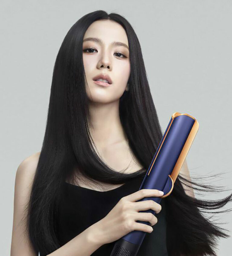 JISOO x Dyson “Dyson Airwrap™” – BLACKPINK CAFÉ