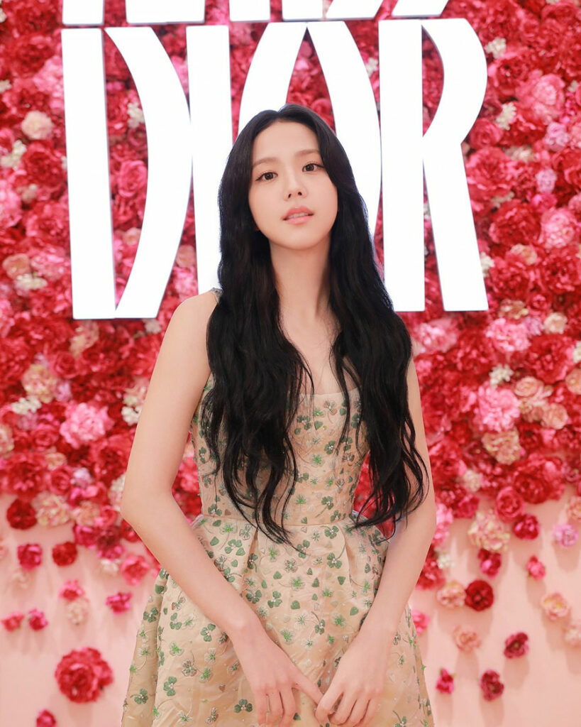 JISOO at the Miss Dior Pop-Up Store in Japan – BLACKPINK CAFÉ