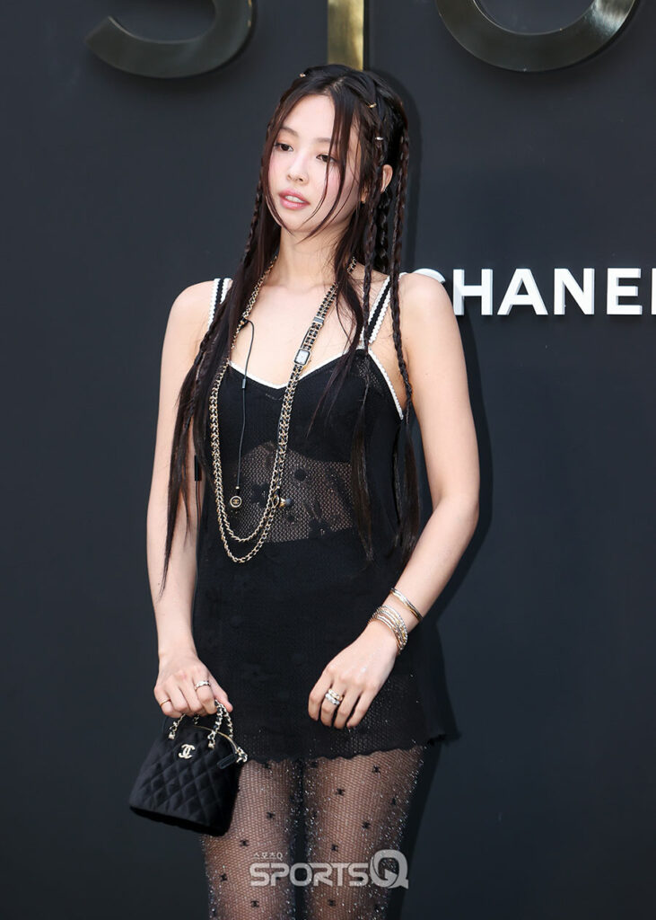 JENNIE at the Chanel Coco Crush Pop-Up Store in Seoul – BLACKPINK CAFÉ
