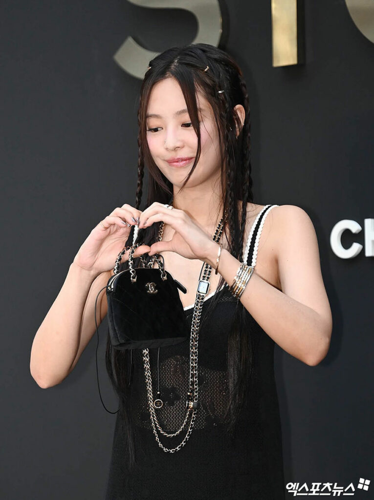 JENNIE at the Chanel Coco Crush Pop-Up Store in Seoul – BLACKPINK CAFÉ