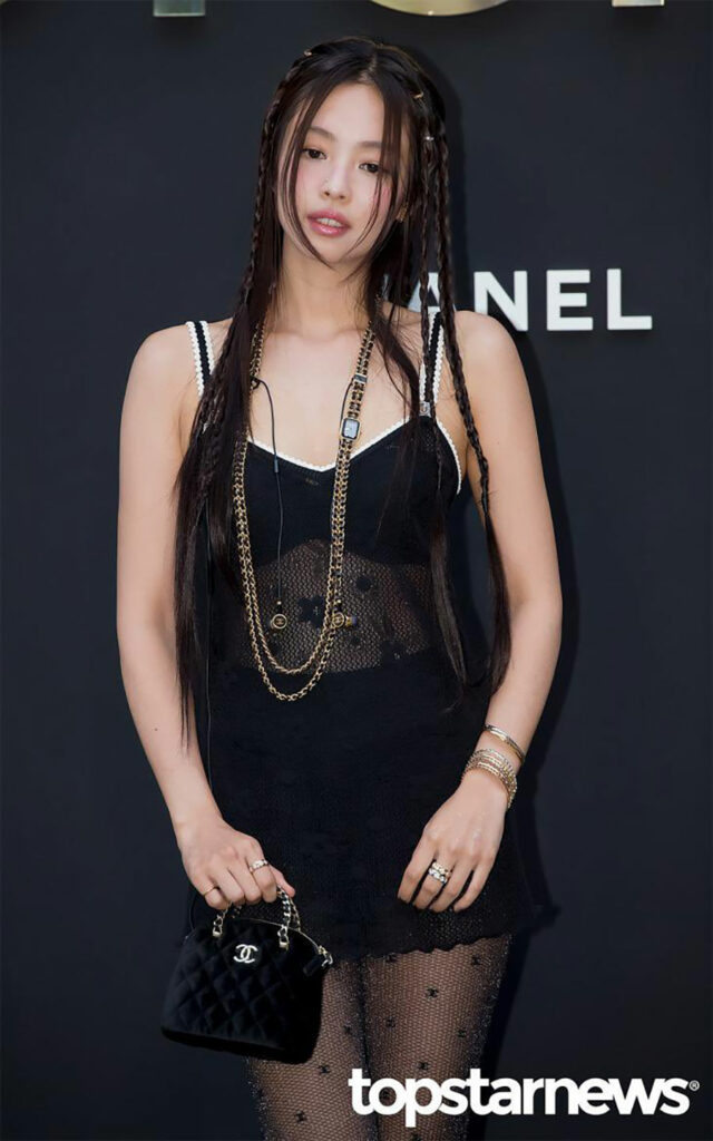 JENNIE at the Chanel Coco Crush Pop-Up Store in Seoul – BLACKPINK CAFÉ