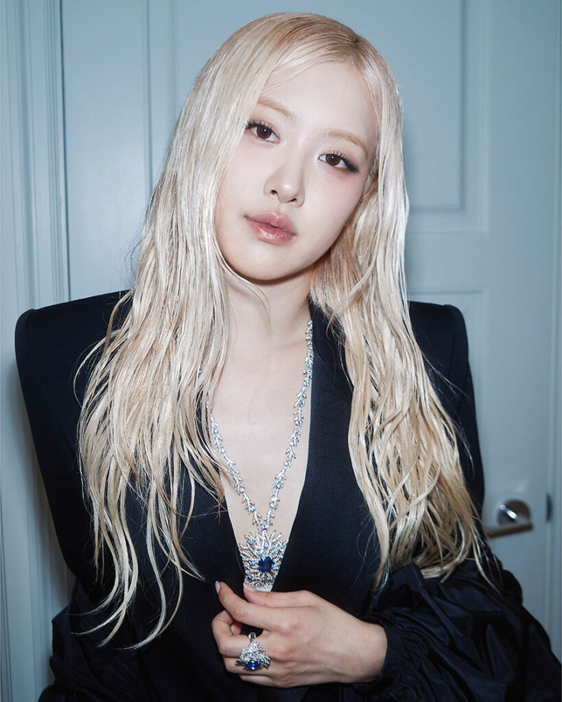 Rosé At The 2025 Met Gala Blackpink Café